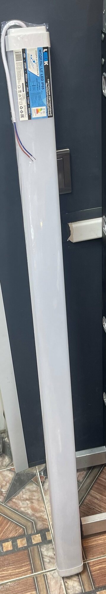 Линейный светодиодный светильник LEEK LE LED