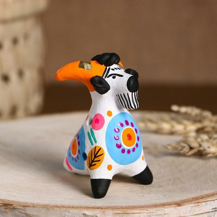 Дымковская игрушка "Свистулька олень"