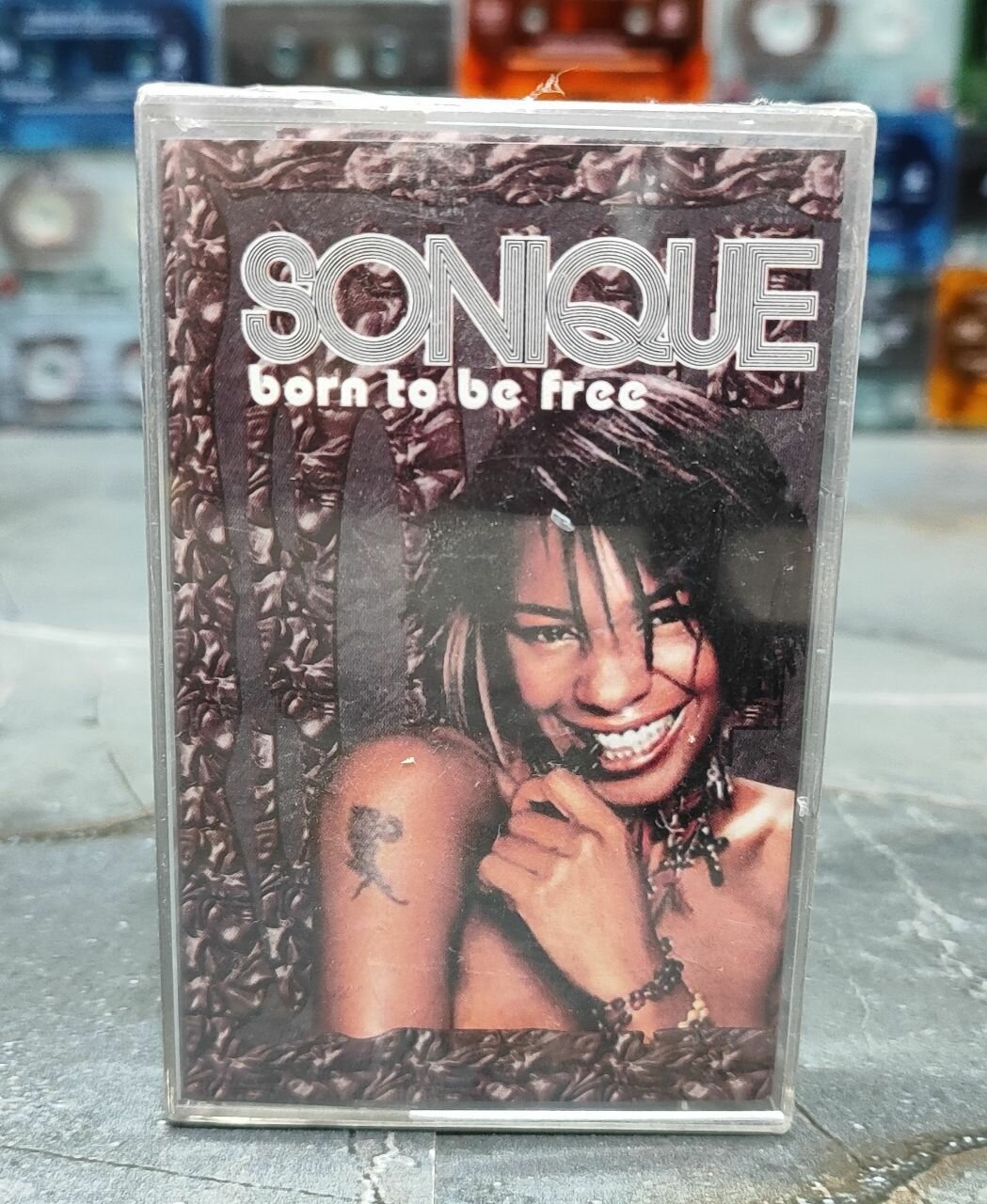 Sonique Born To Be Free, кассета, аудиокассета (МС), 2003.