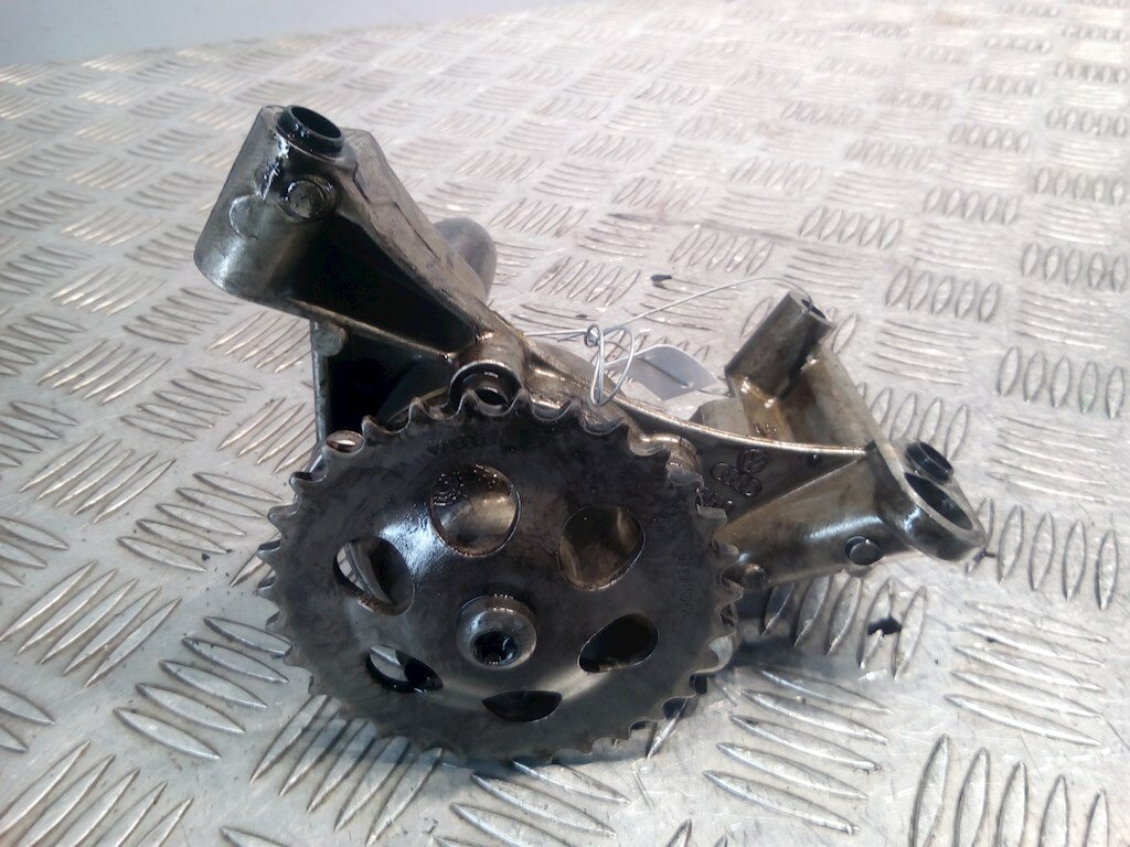 Насос масляный Volkswagen Bora(Jetta) 06A115105B арт. 512086