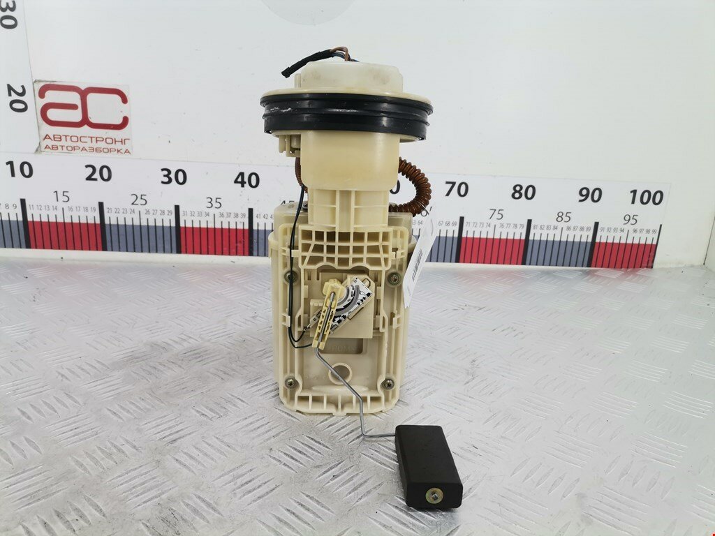 Насос топливный Volkswagen Golf 4 8L0919051H арт. 1689218