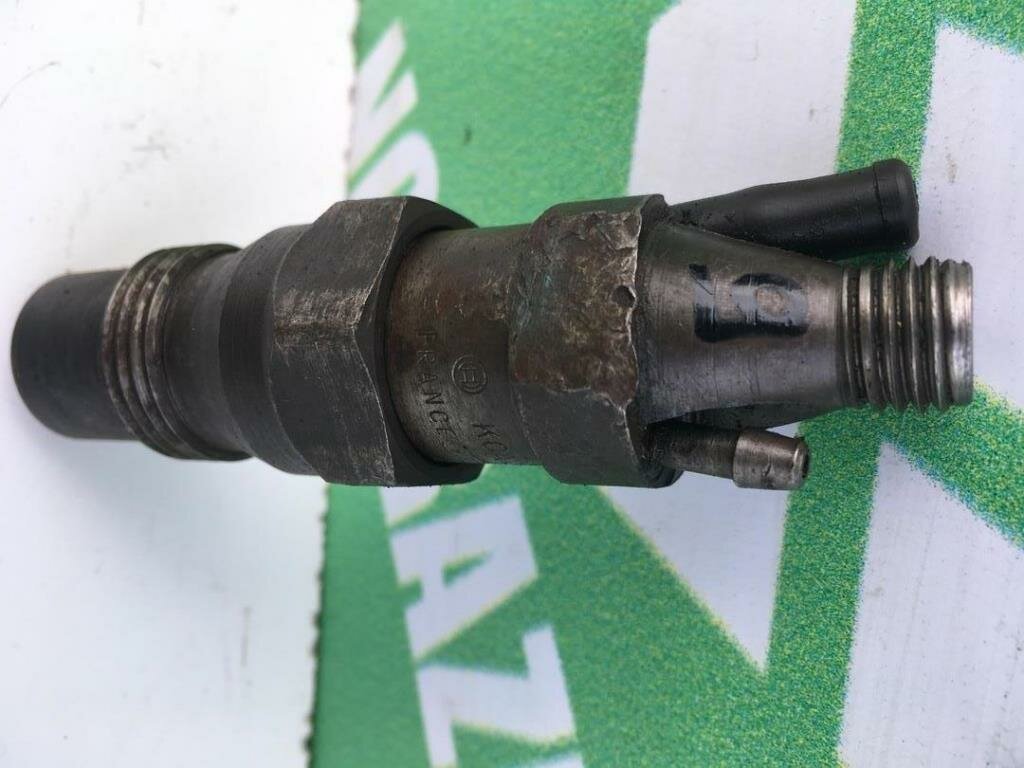 Форсунка дизельная мех VW Passat B3 1988-1993