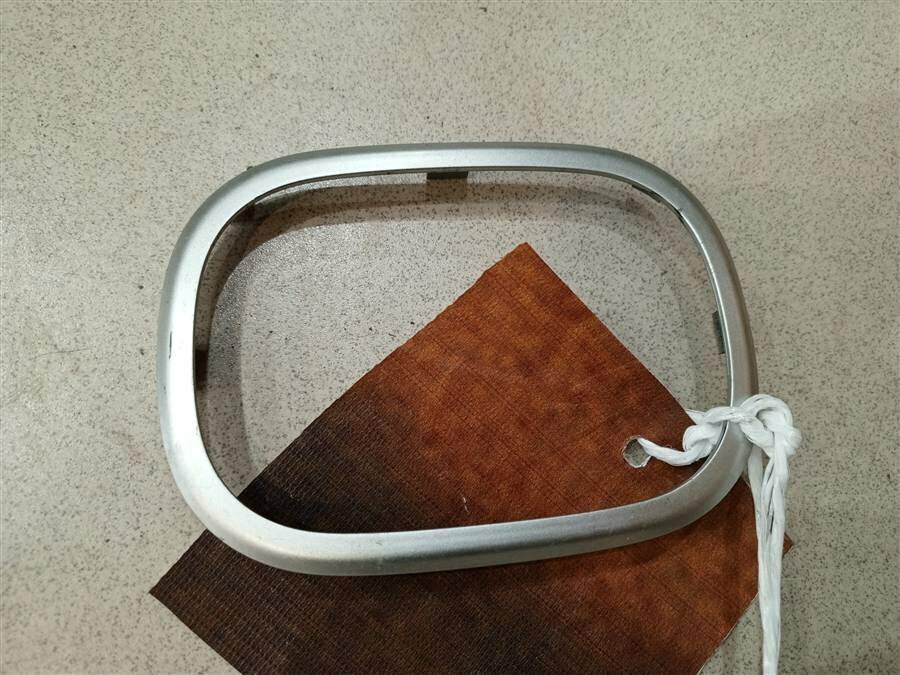 Накладка консоли КПП от Nissan Tiida C11 2004-2014