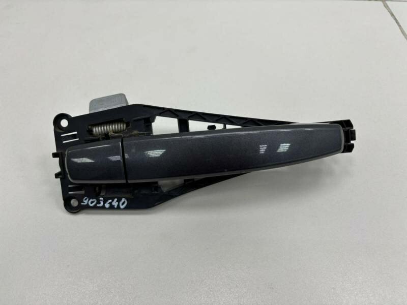 Ручка двери передней наружная правая Opel Astra H / Family 2004-2015 кат.номер: 138626 5138195 138410