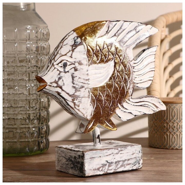 Сувенир "Золотая рыбка" дерево, на подставке 15х9х25 см