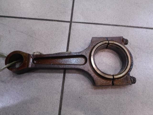 Шатун от Land Rover Range Rover 3 2002-2012