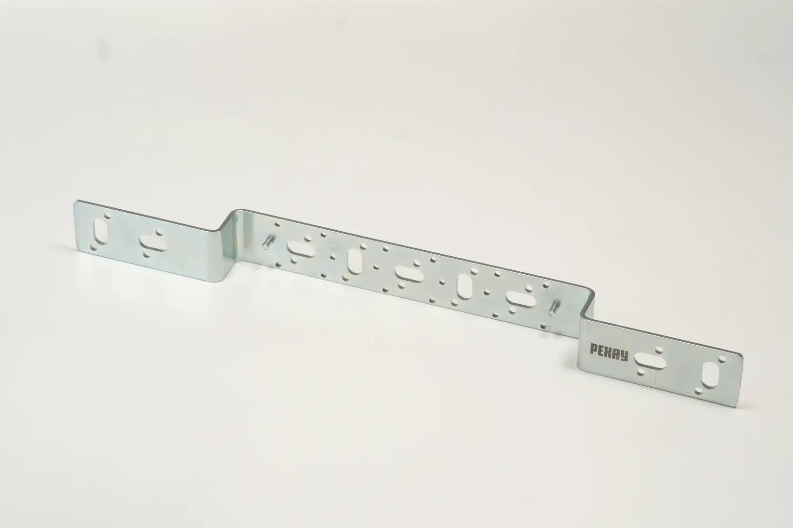 Кронштейн для труб Rehau тип О 75/150 4x44.6 мм