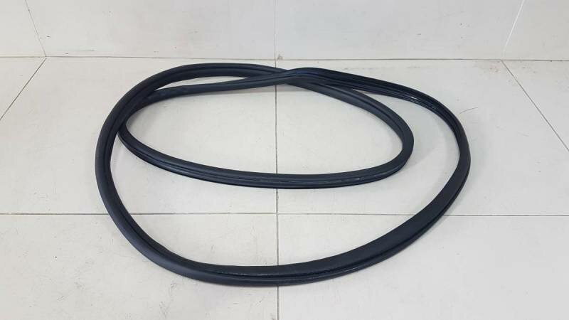 Уплотнитель проема двери передней правой Haval H6 2014 кат.номер: 6107107XKZ36A