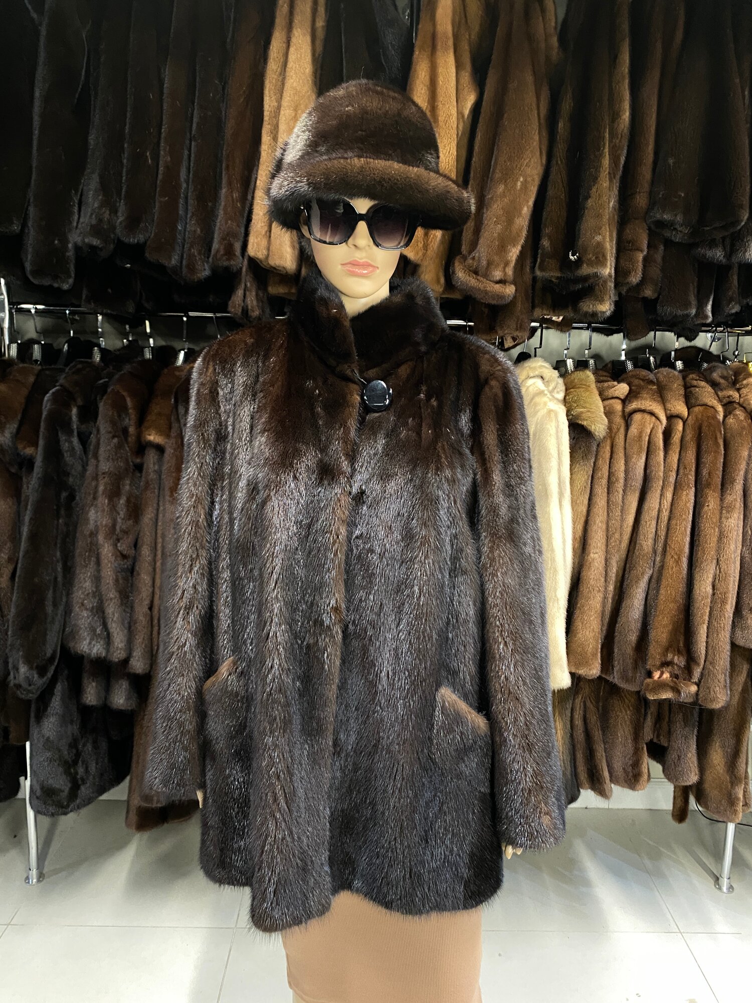 Шуба. Натуральная. Норка. Автоледи 52- 54 р.