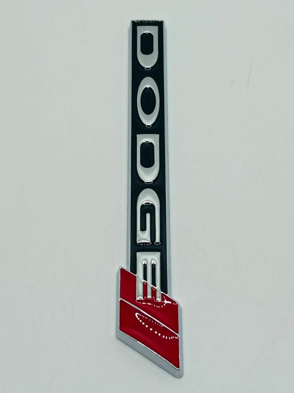 Шильдик Наклейка Эмблема Dodge
