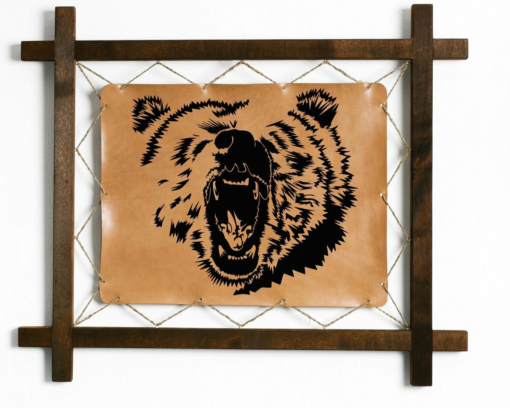 Картина интерьерная из кожи "Медведь", BoomGift