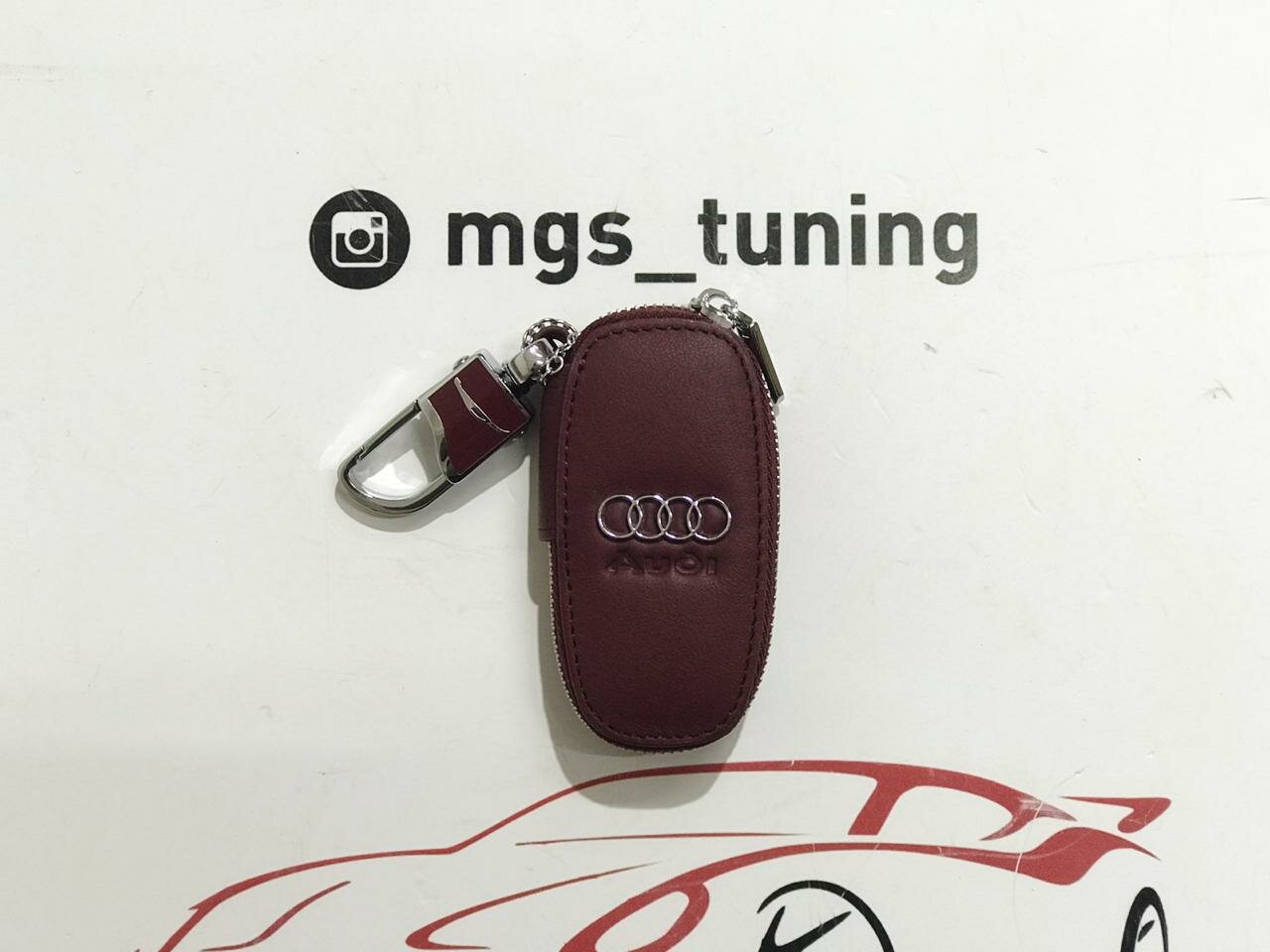 Чехол для ключа Audi бордовый на молнии стиль 1