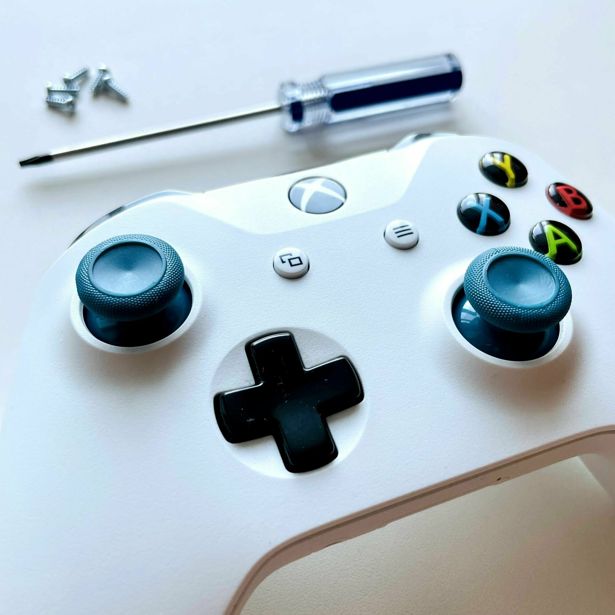 Аналоговые стики для Xbox ONE, One S и X, цвета морской волны, 2шт — фото 1