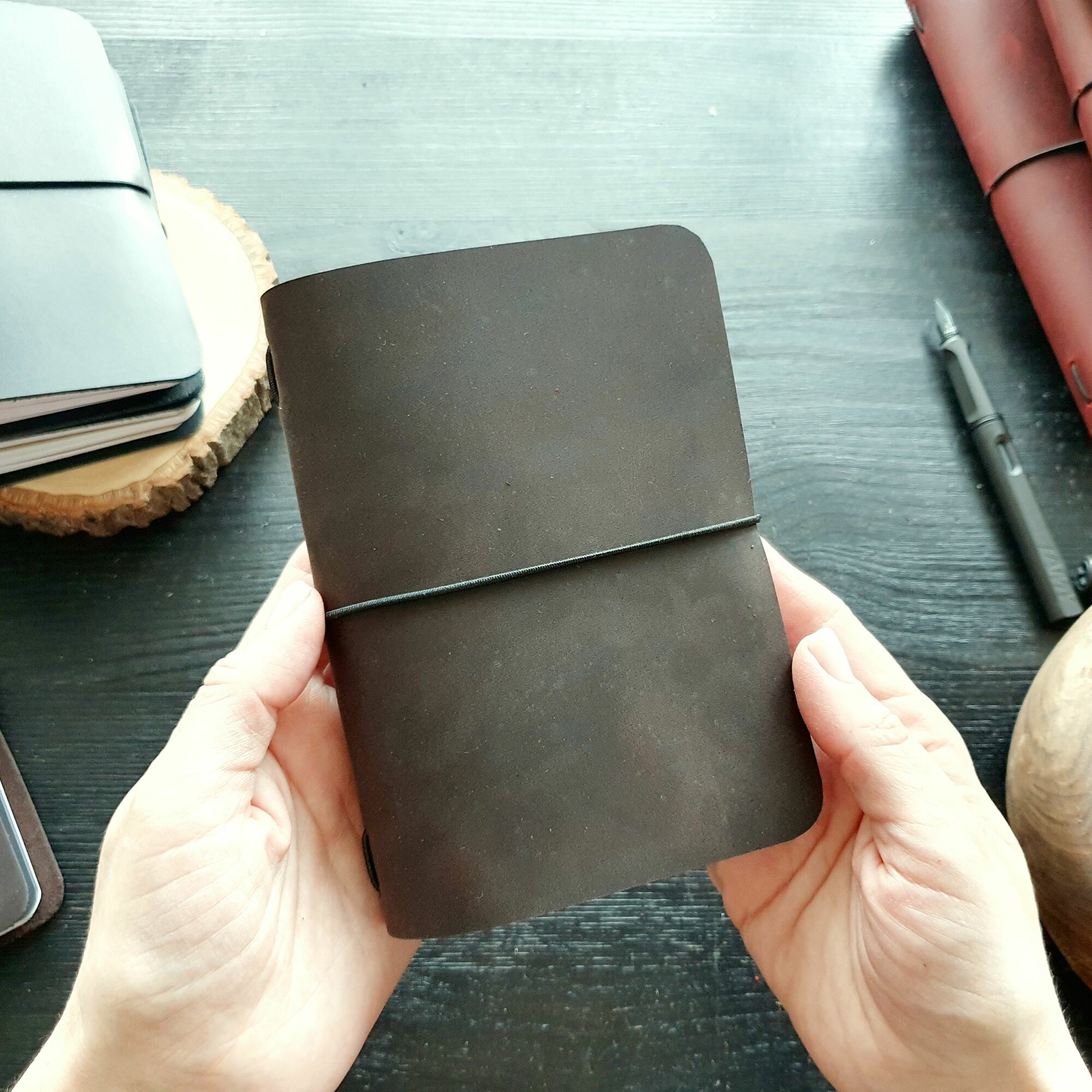 Блокнот в линейку формата А6 (11х15см) в обложке из натуральной кожи со сменными тетрадями / записная книжка