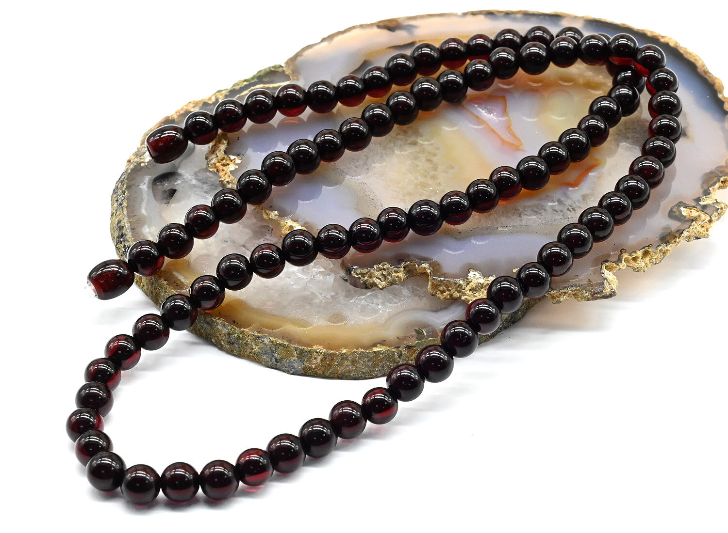 Бусы, янтарь