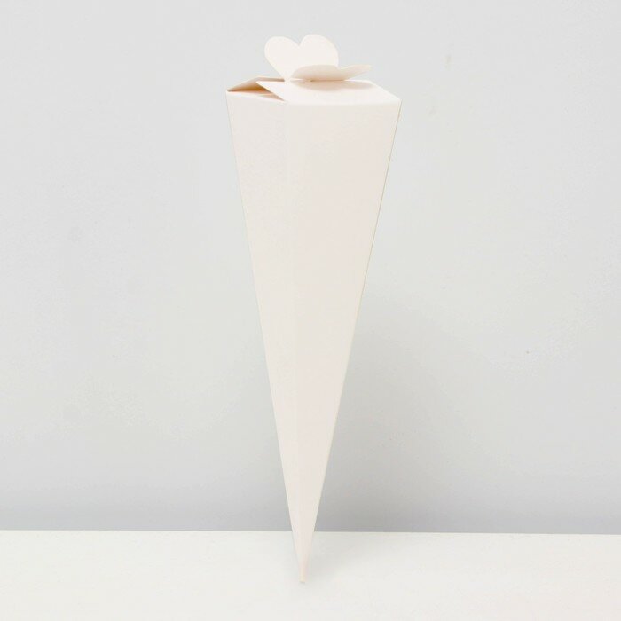 Коробка "Морковка", 16,5 х 4,2 х4 см, белая