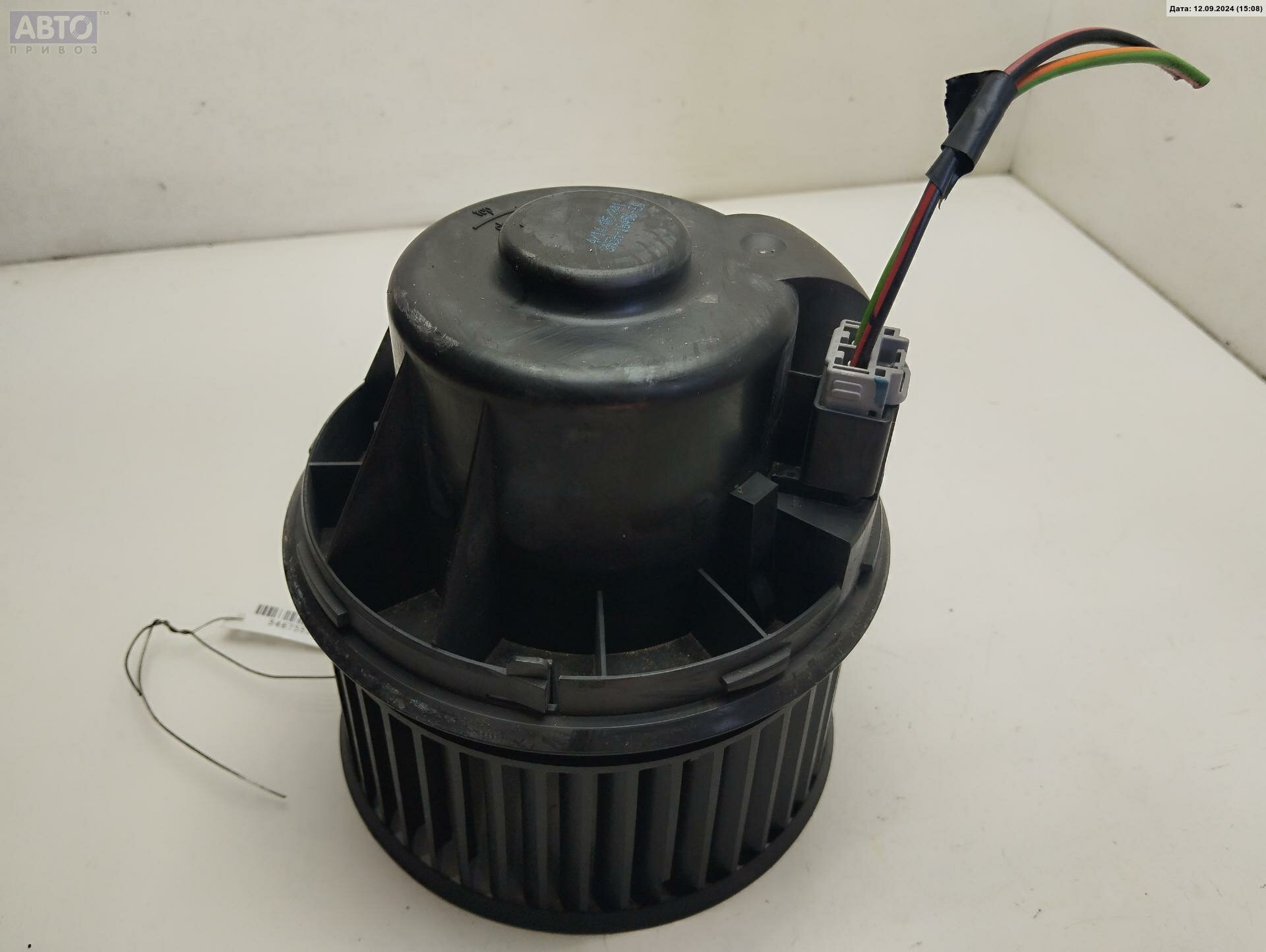 Двигатель отопителя (моторчик печки) Ford Focus 2 (2004-2010)