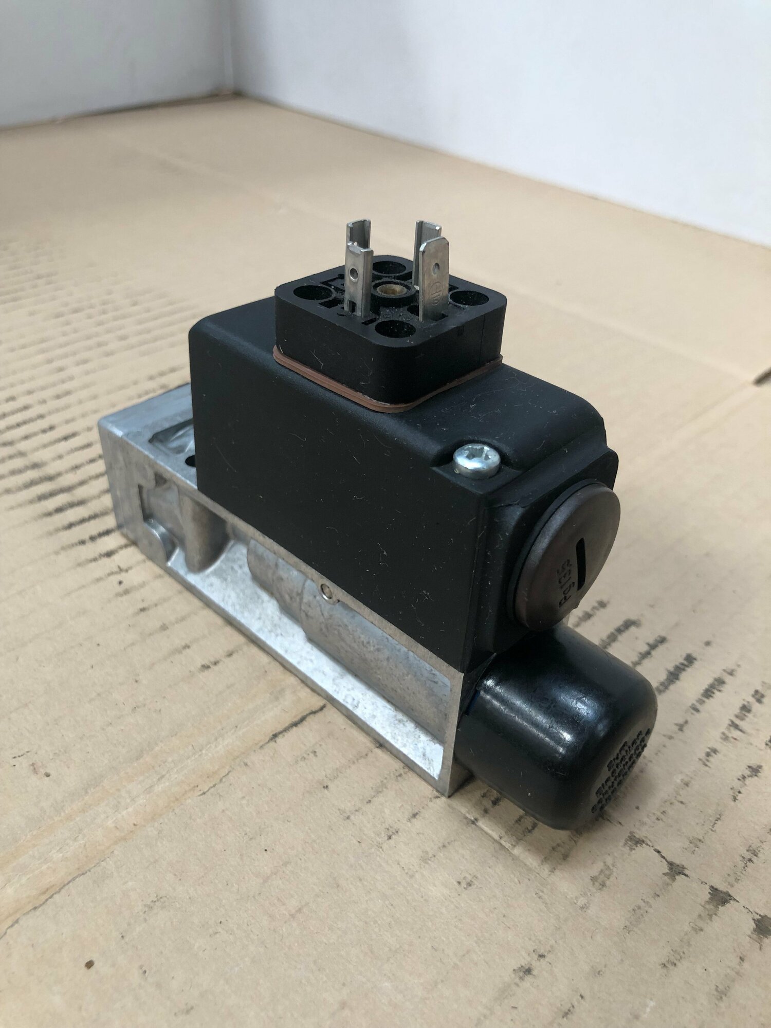 Клапан HERION 0820159