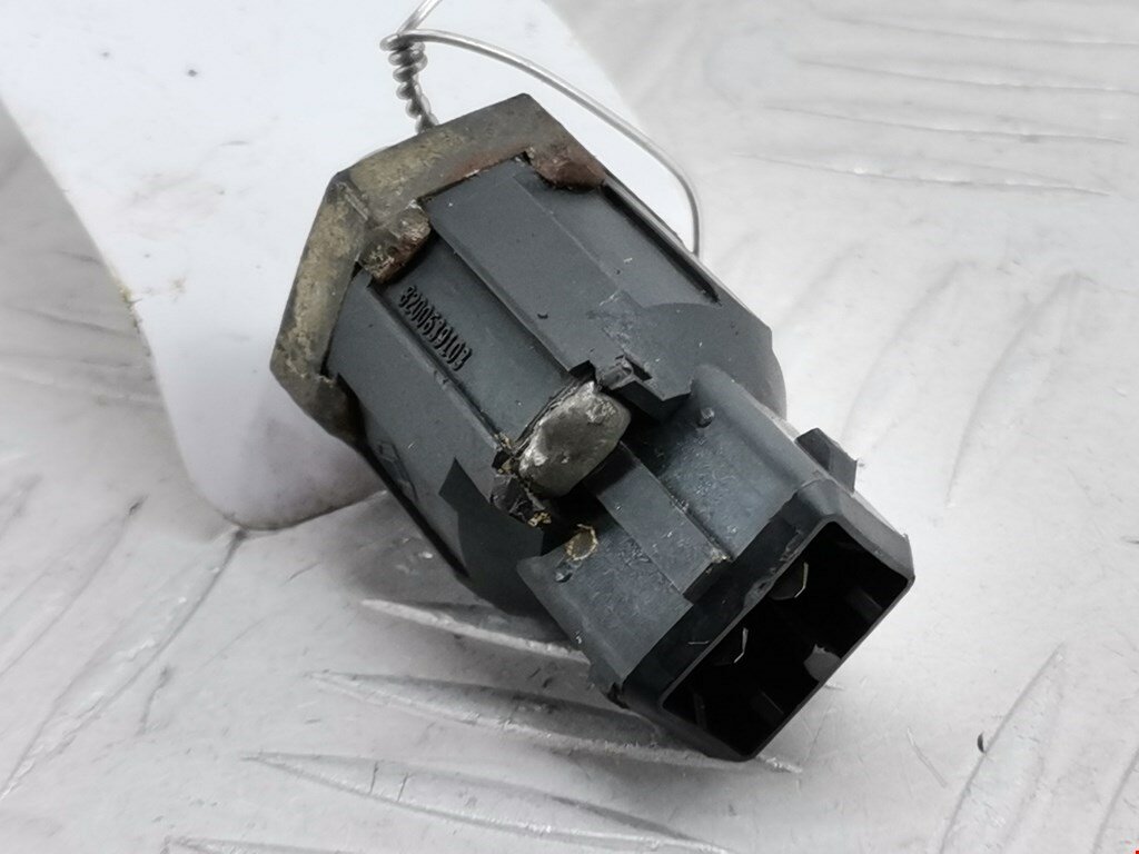 Датчик детонации Renault Megane 2 2206000Q0B арт. 1563545