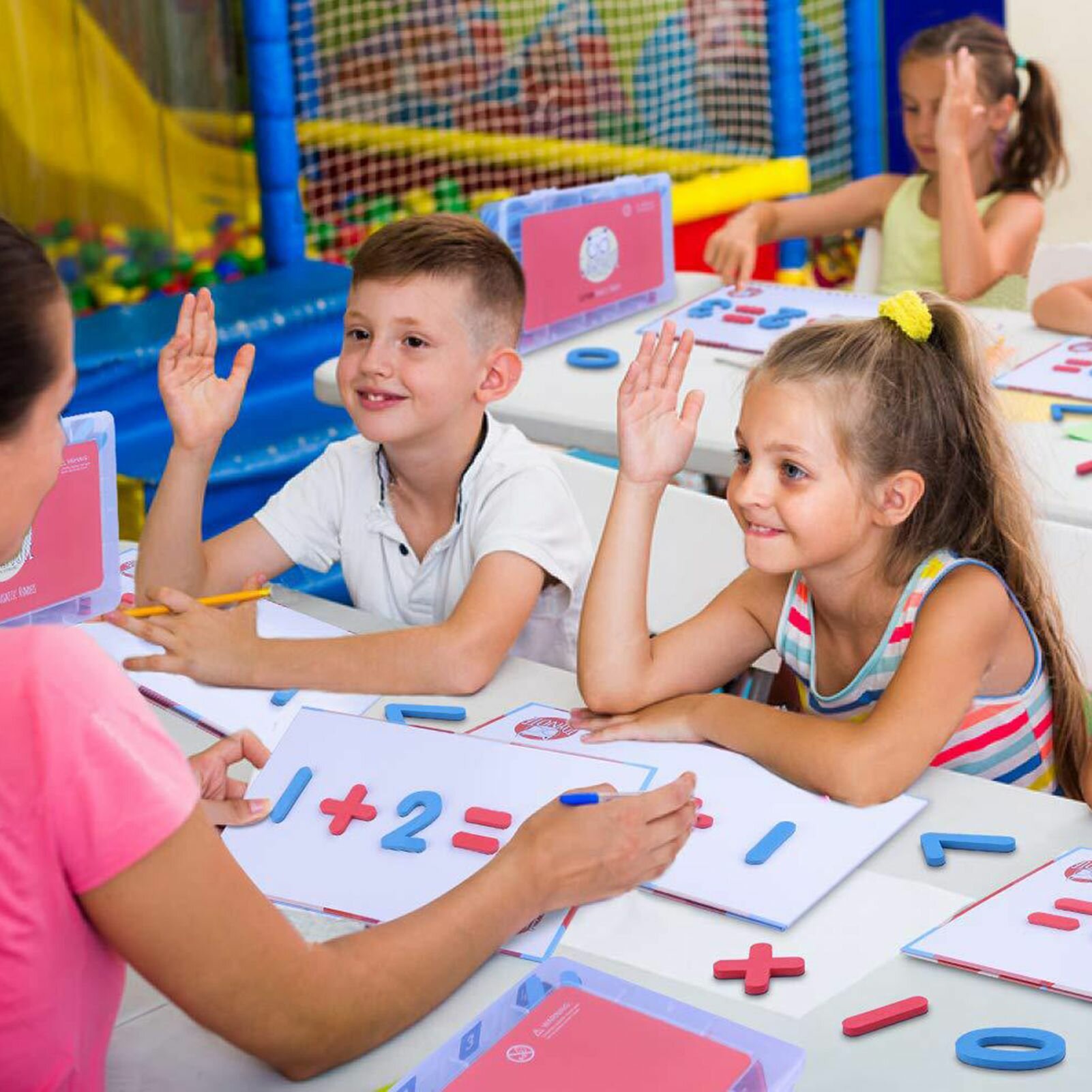 Набор магнитных букв ABC 238 шт. для обучения английскому языку, игра с доской и маркерами