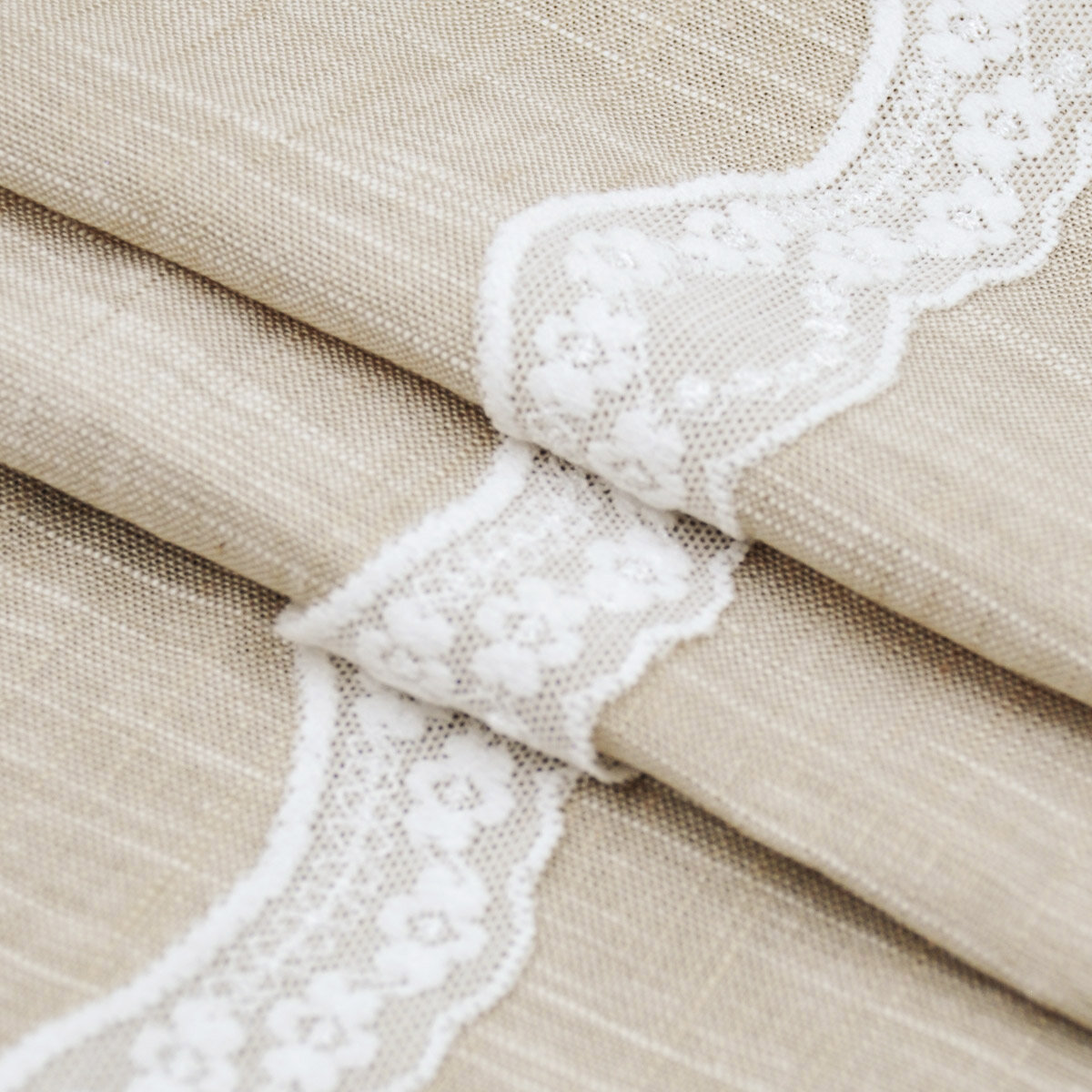 Кружево эластичное для шитья нижнего белья Айрис, LAEC-19138, 40мм*3,4 м, белое