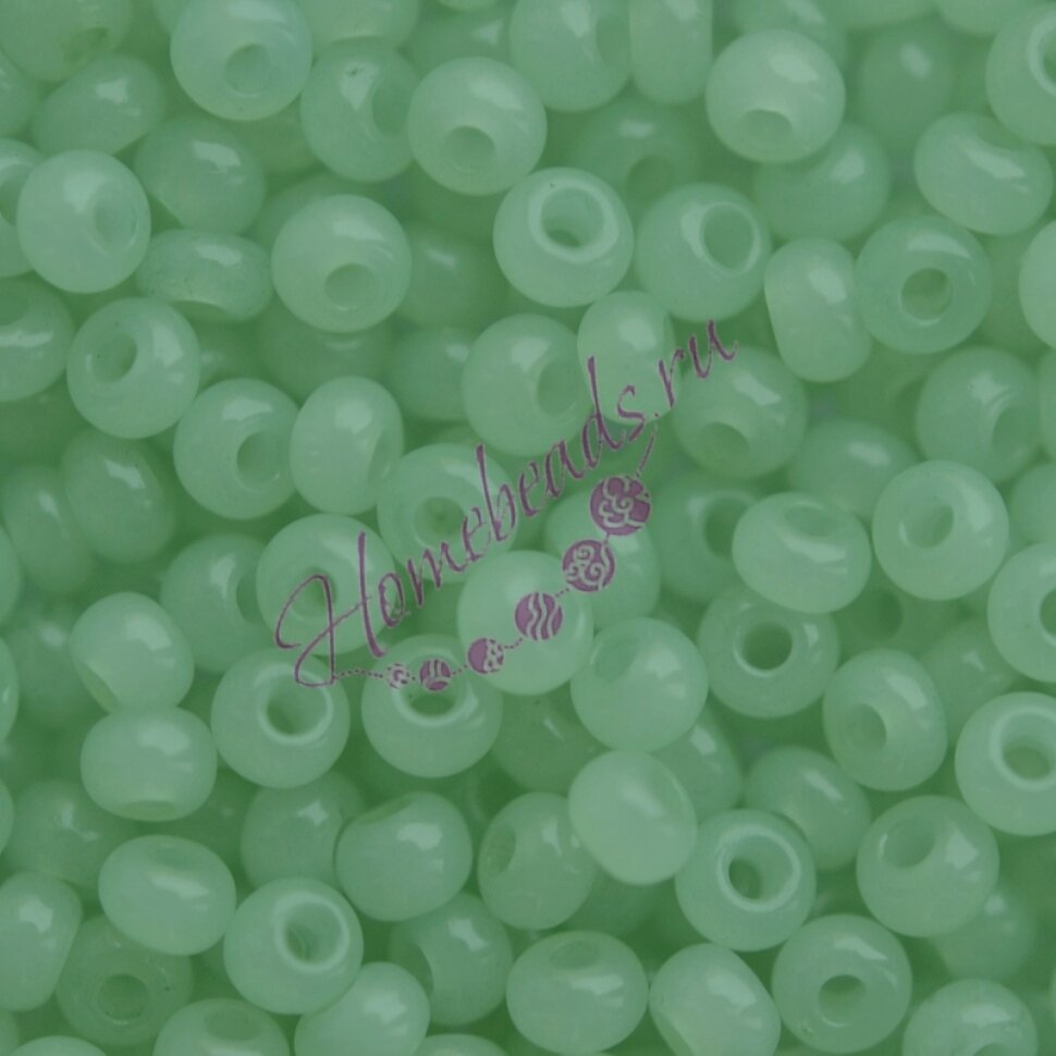 Бисер Чехия Preciosa, 02263, стекло, алебастр сольгель, 10/0, круглое отверстие, 50 г, зелёный