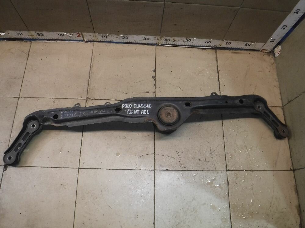 Балка подрадиаторная VW Polo Classic 6K0199200A