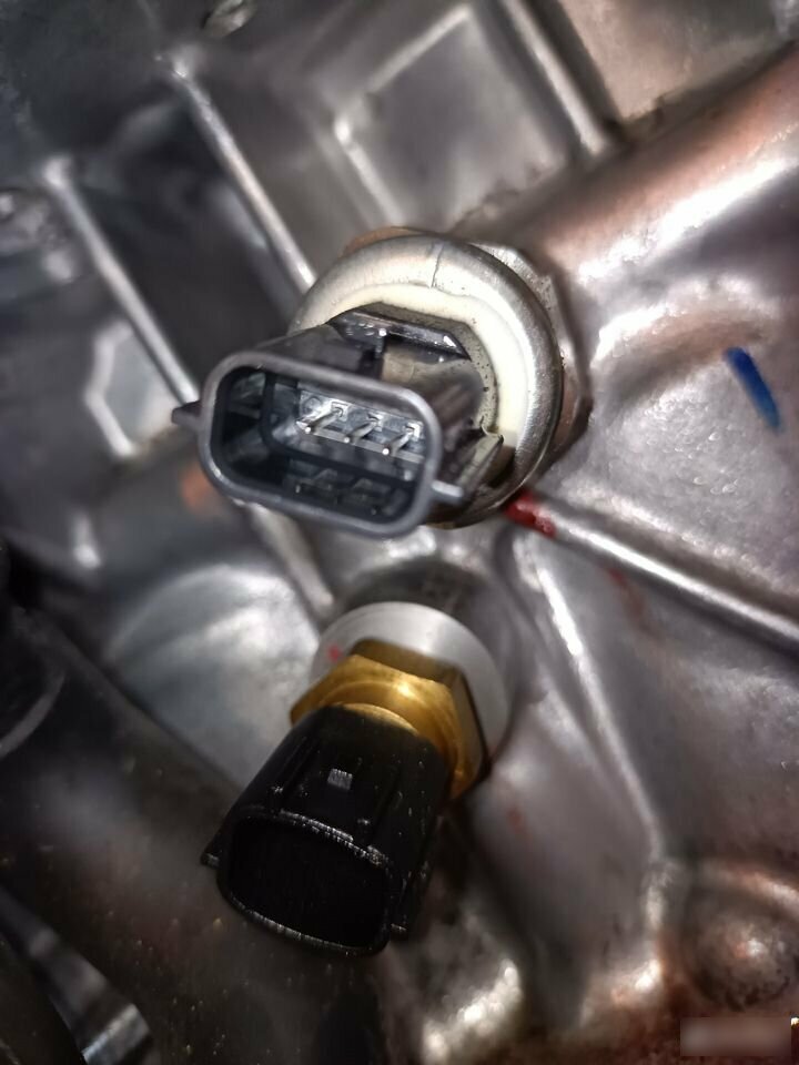 Датчик температуры Ниссан Кашкай Nissan Qashqai 22630JA10A