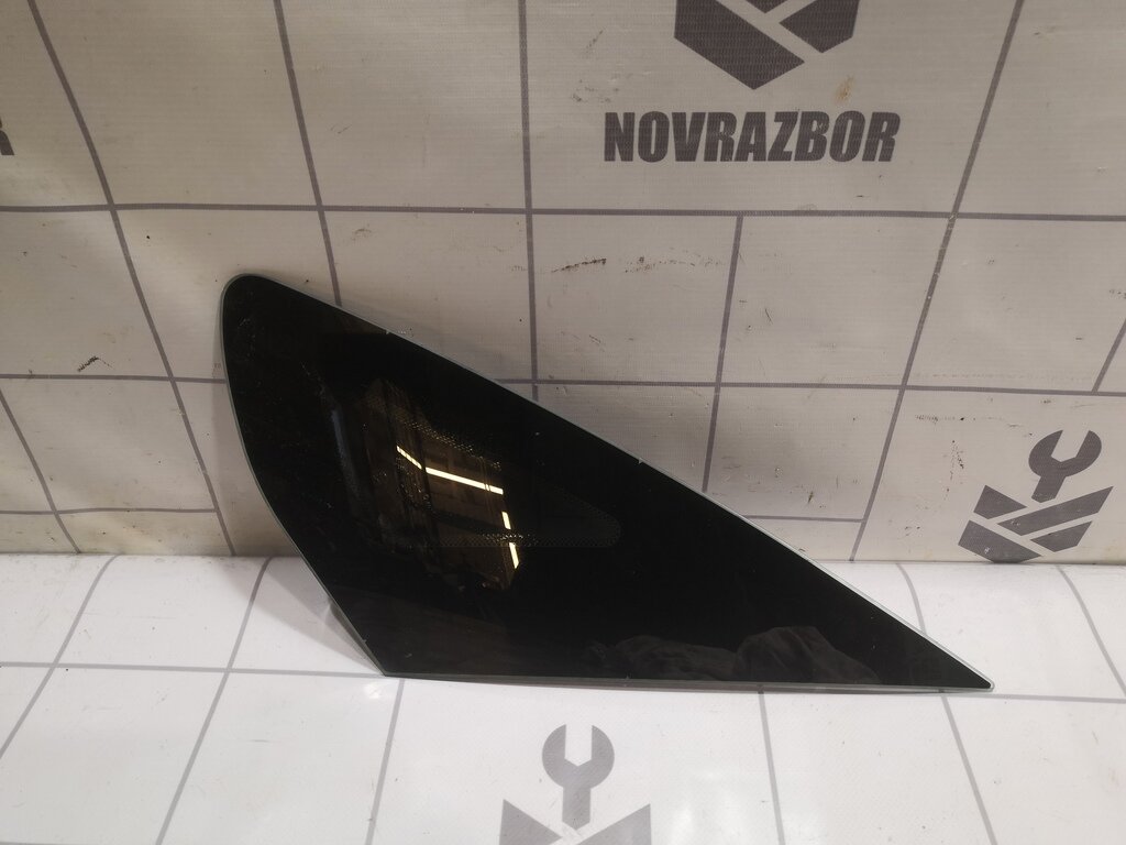 Стекло кузовное глухое правое LADA VESTA 15-19