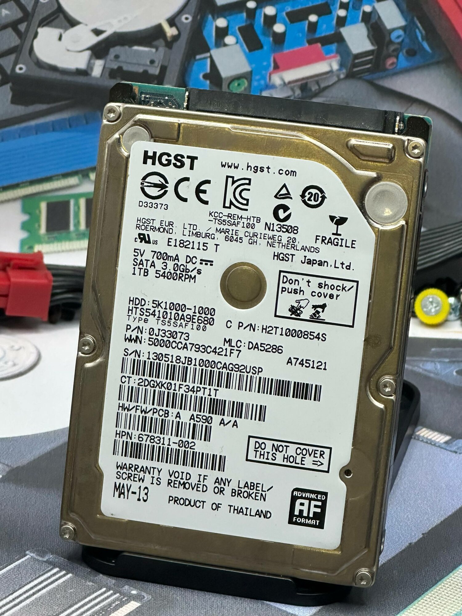 Внутренний жесткий диск HDD HGST 1tb 2,5"