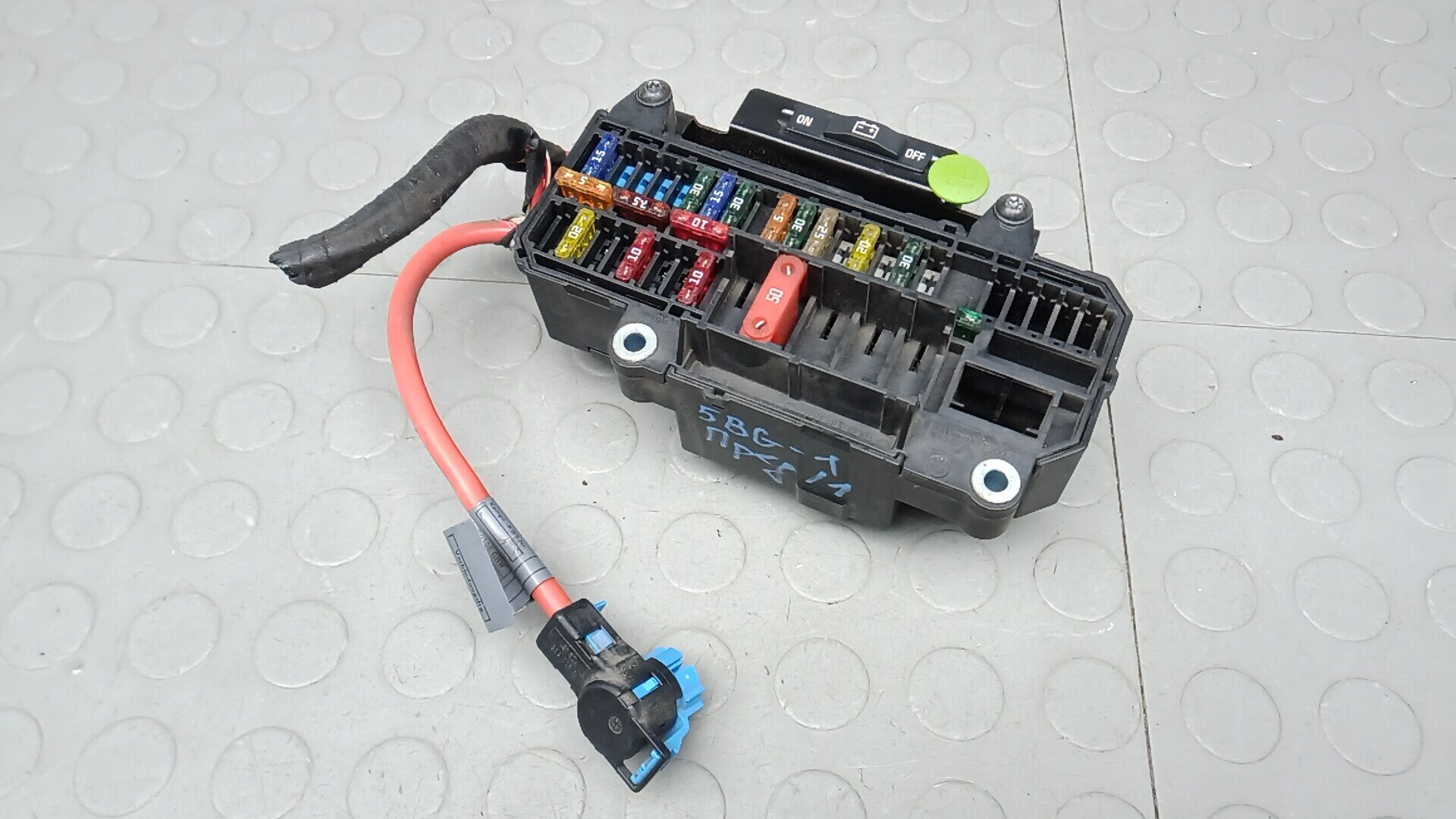 Блок предохранителей BMW 7 E65, Номер 10688710