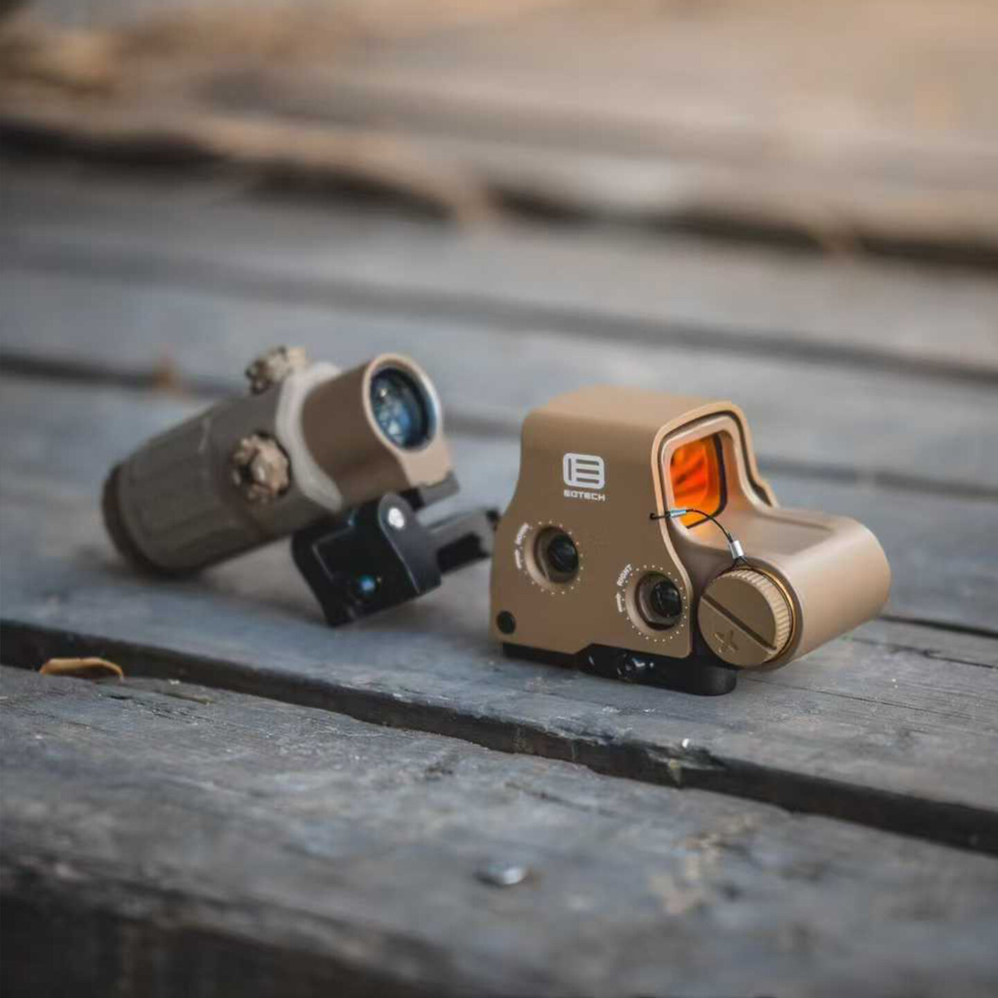 Голографический прицел 2026, металлический, модель 558G33 с боковым наклоном, быстросъемное крепление 20 мм, модель с 3-кратным увеличением.