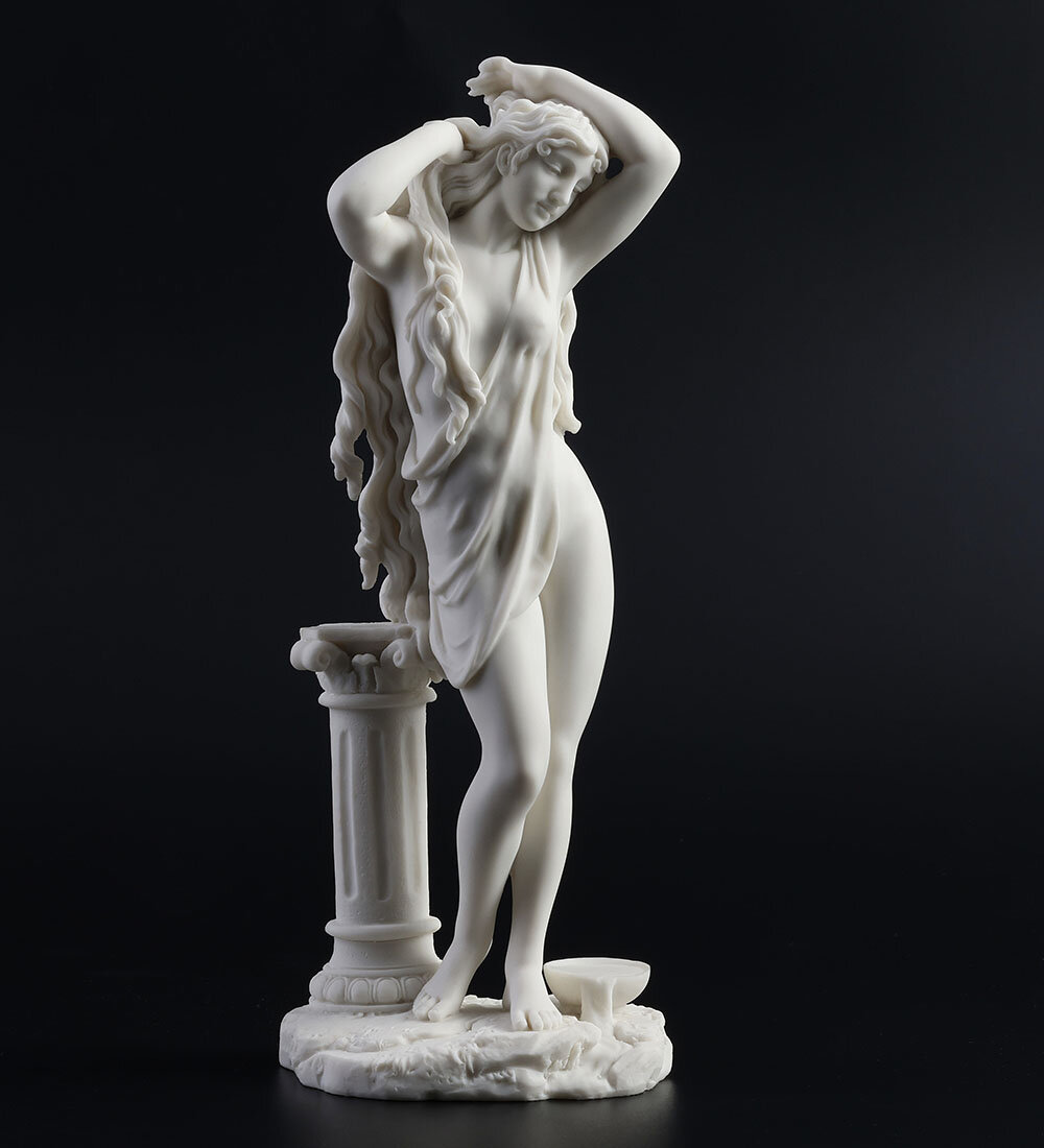 Статуэтка Афродита - прекрасная богиня любви