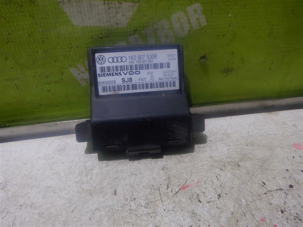 Блок электронный VW Caddy 3 2004-2015