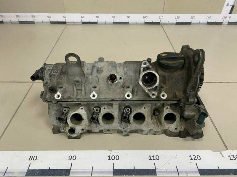 Головка блока цилиндров Skoda Yeti 2009 кат.номер: 03F103351A CBZC 03F103264