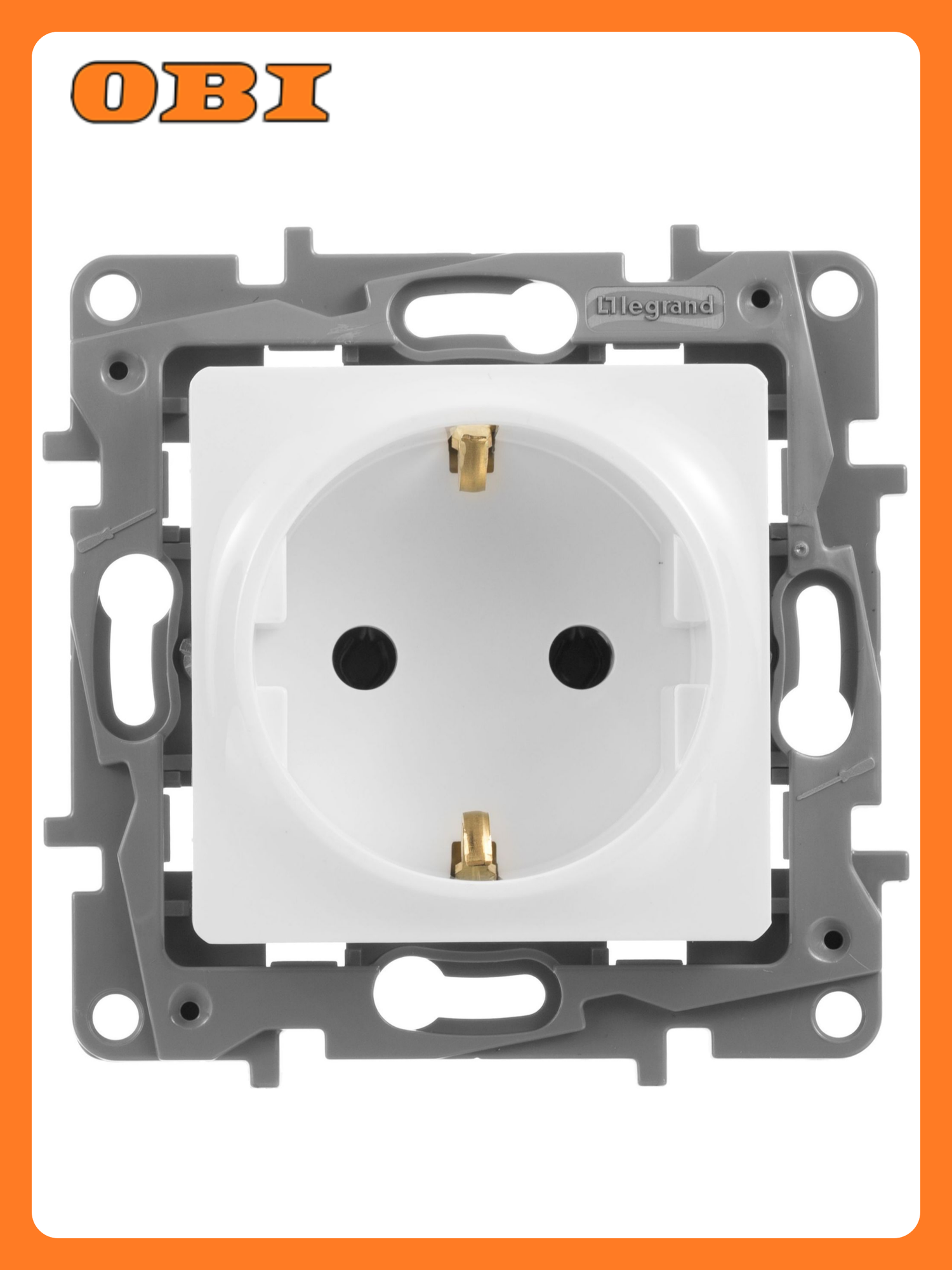 Розетка Legrand Etika 672221, скрытый монтаж, заземляющий контакт, белая