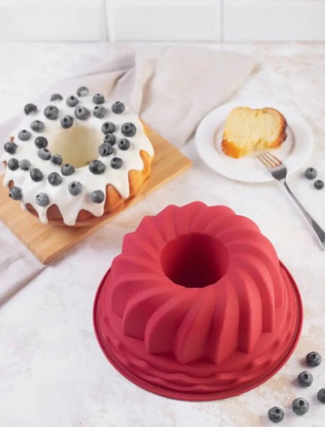 Силиконовая форма рельефная с центральным отверстием для пирога, торта, кекса
