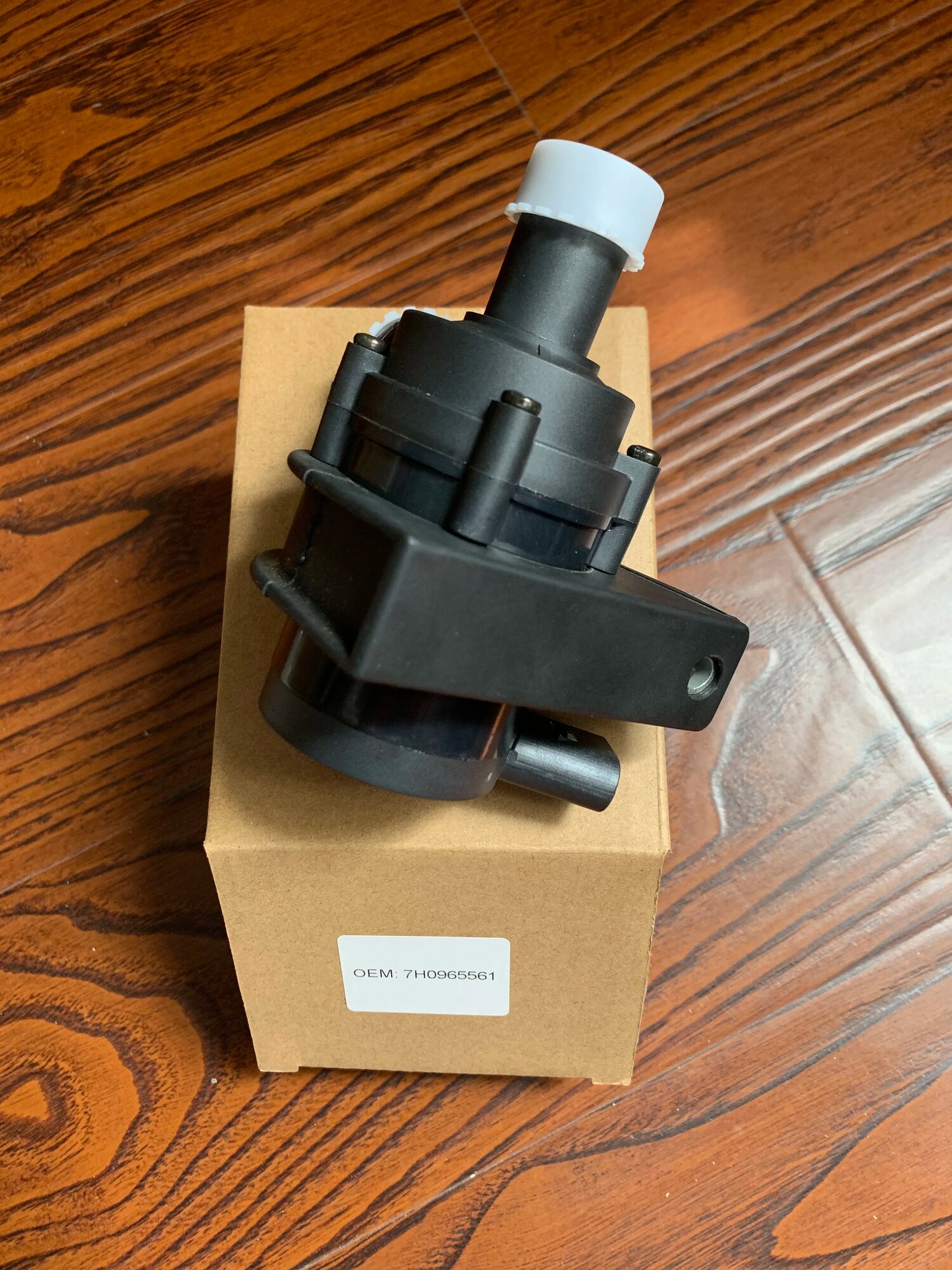 Новый дополнительный вспомогательный водяной насос охлаждающей жидкости для VW Volkswagen Multivan T5 Sharan, Нагреватель транспортера 7H0965561 7H0965561A