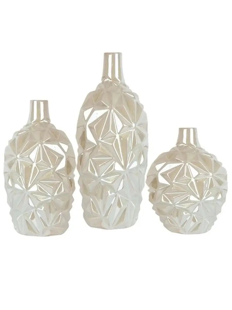 Керамические вазы 3 штуки