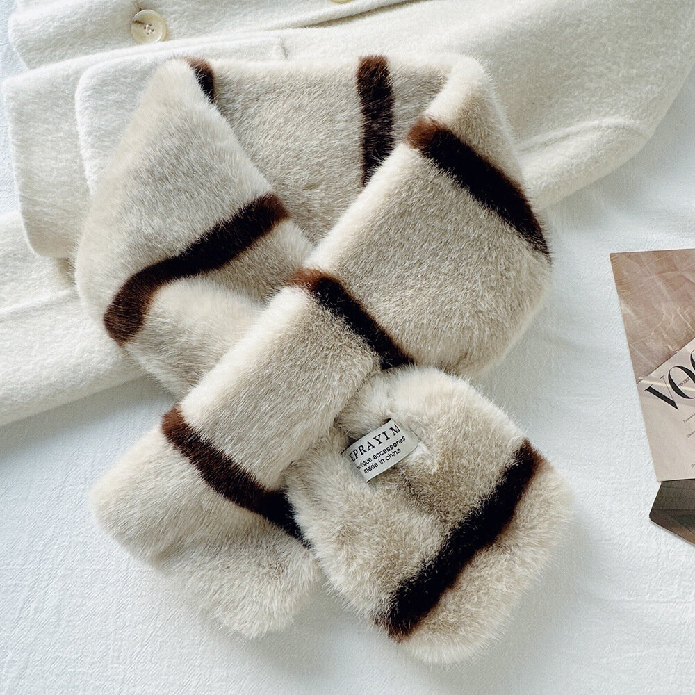 Комплект с шарфом для женщин