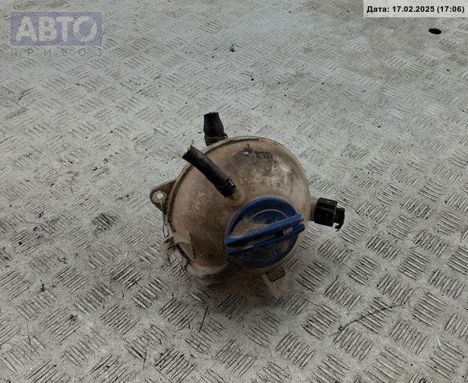 Бачок расширительный Volkswagen Passat B6