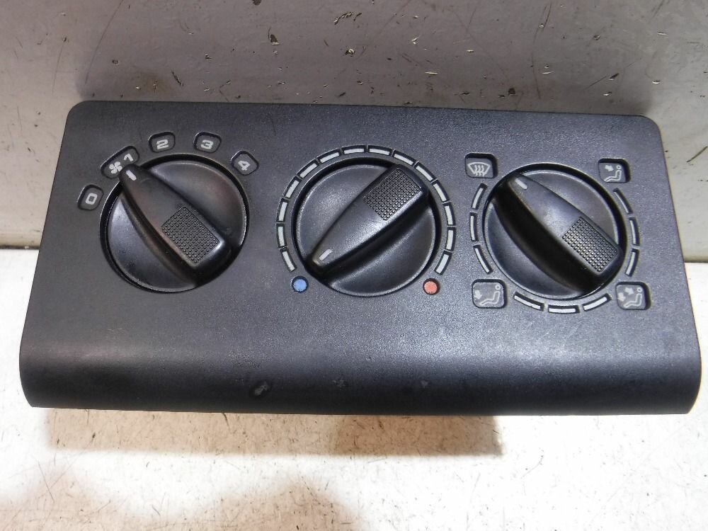 Блок управления отопителем VW Polo III