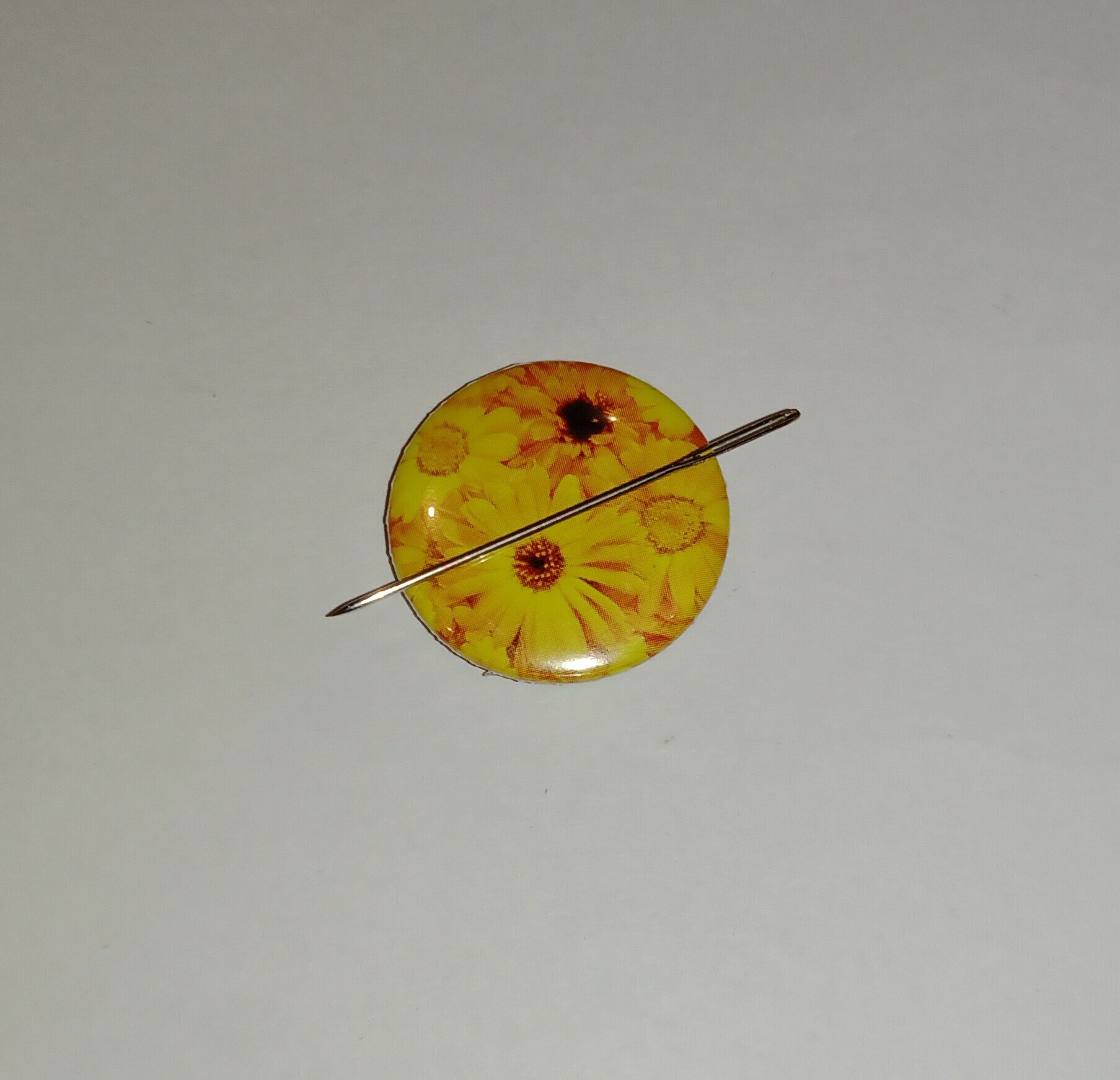 Магнитная игольница для вышивки