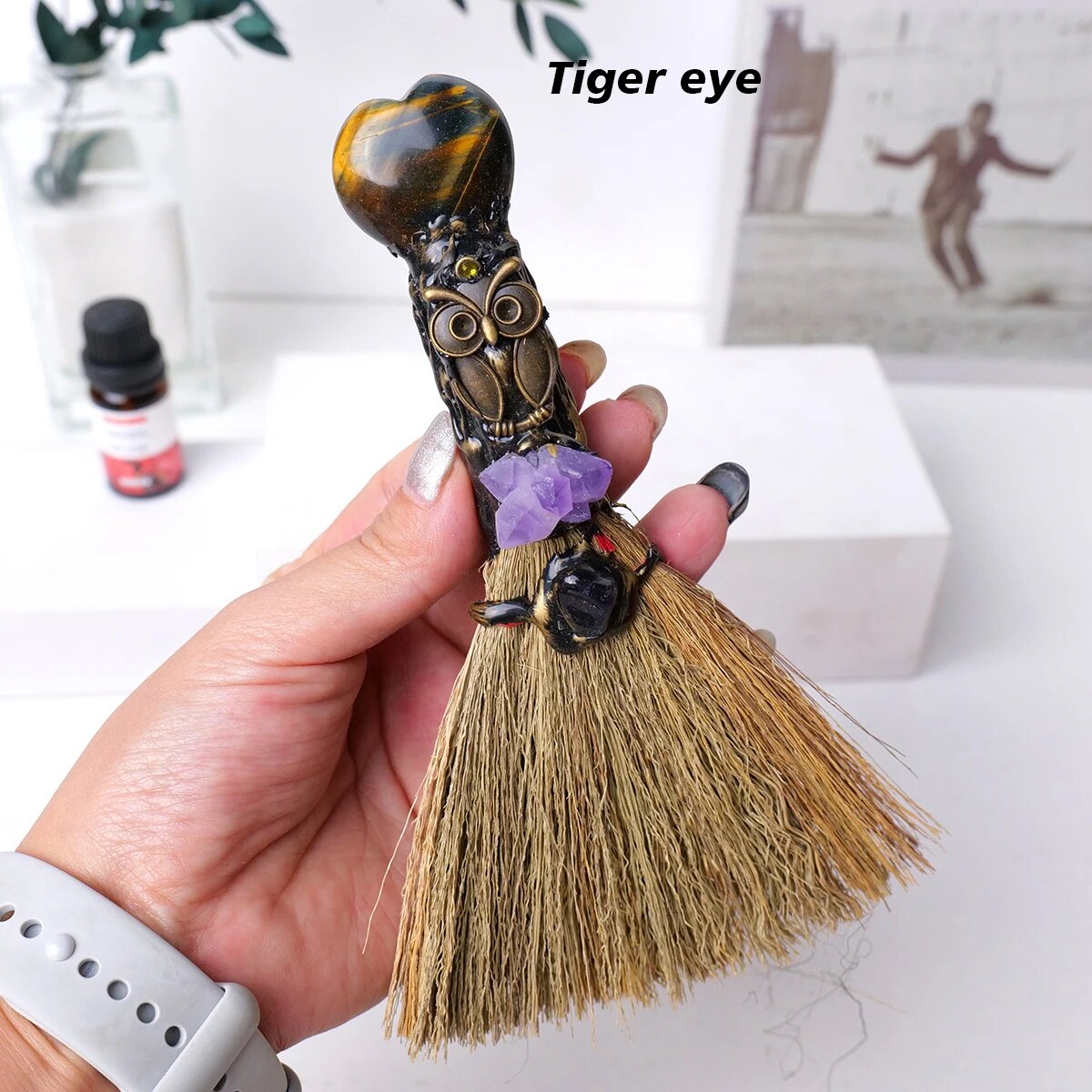 Кристалл в форме сердца Runyangshi для фэншуй Tiger eye
