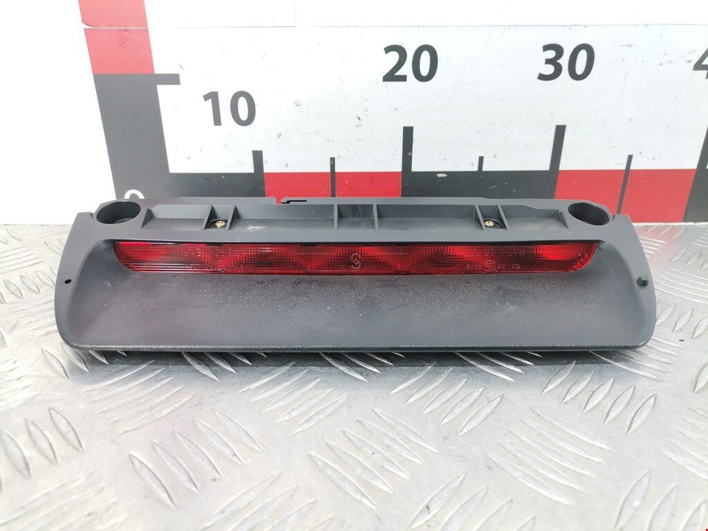 Фонарь дополнительный тормозной (стоп-сигнал) Citroen C5 1 6351EV арт. 1747624