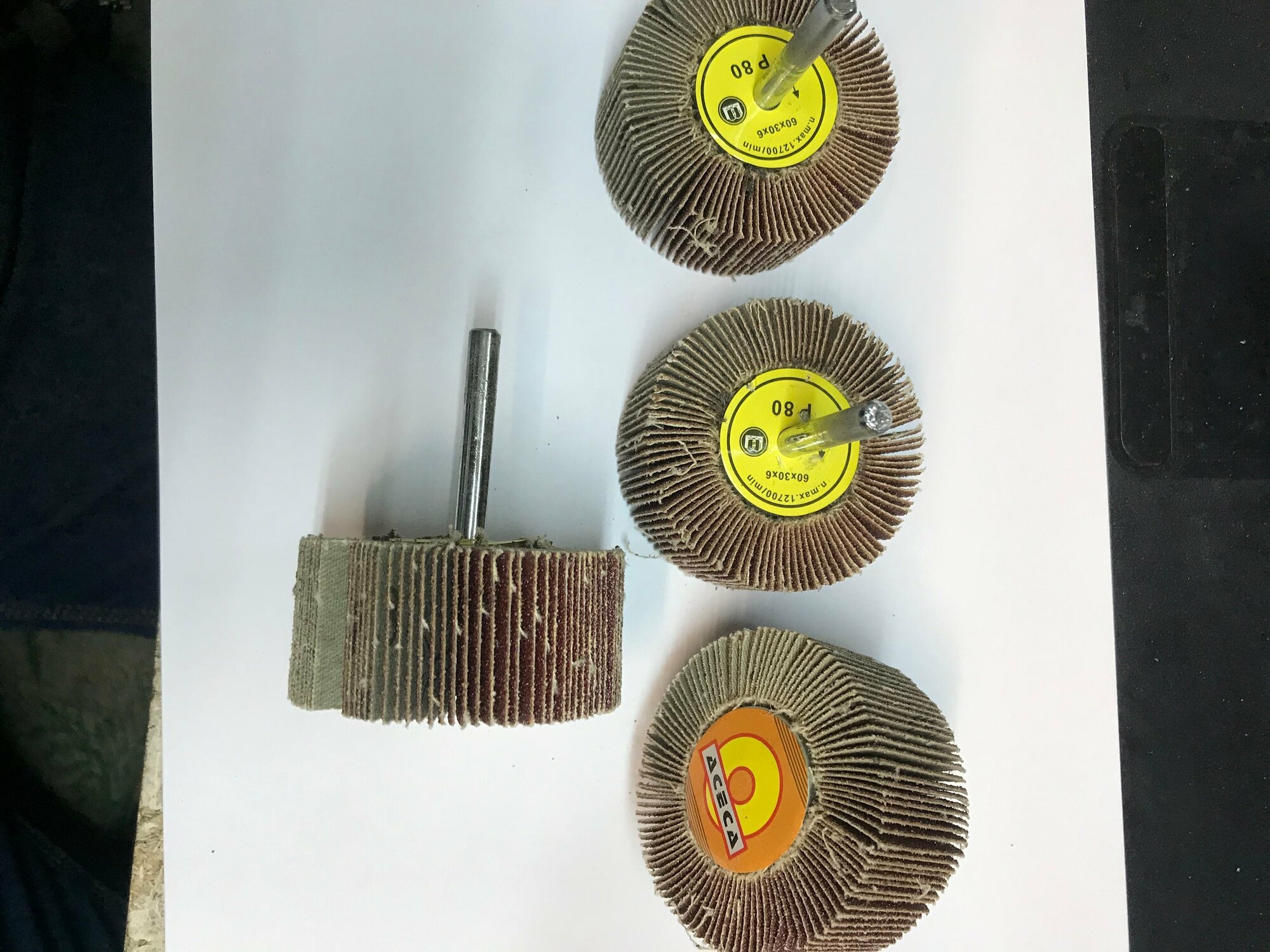 Круг лепестковый по металлу для дрели 60x30x6 мм, P80 ACECA