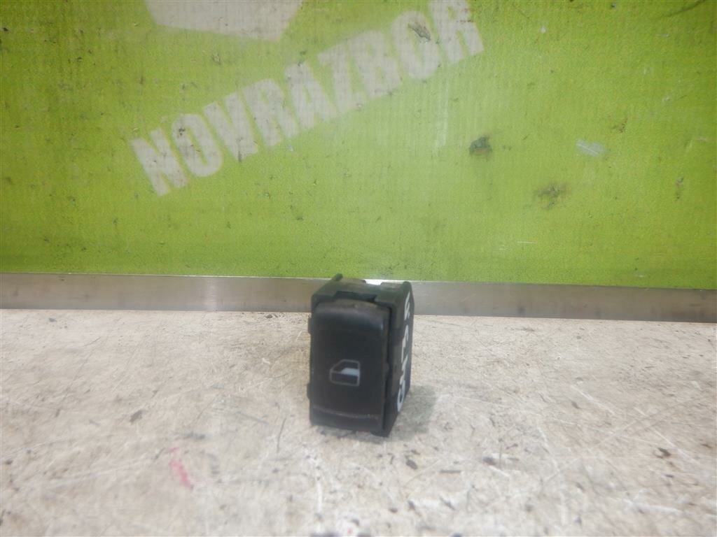 Кнопка стеклоподъемника VW Golf 4 Bora 97-05