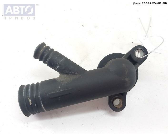 Фланец (тройник) системы охлаждения BMW 3 E36 (1991-2000)