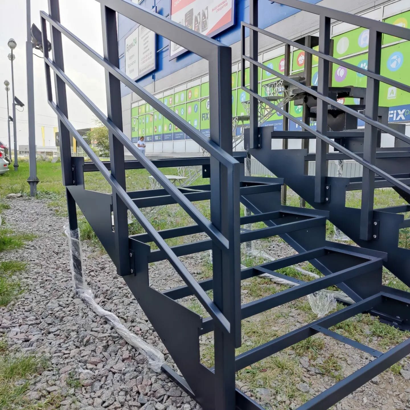 Крыльцо каркас 5 ступеней, ограждения слева