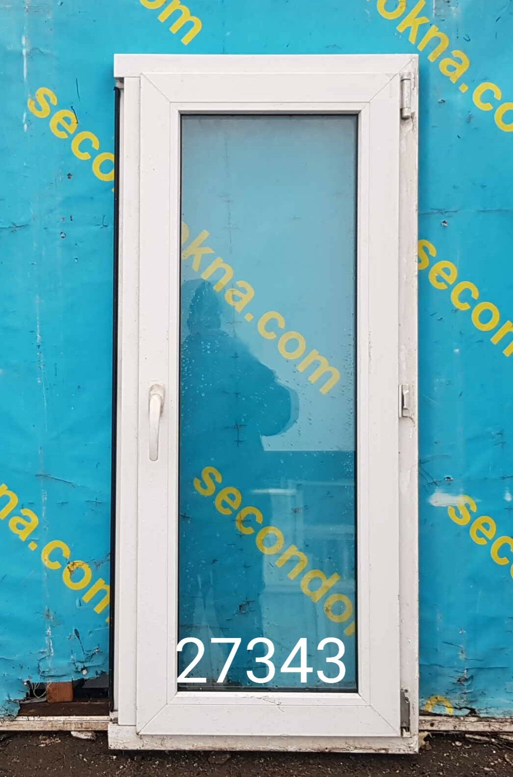 Пластиковое окно Б/У 1300(в)х570(ш)